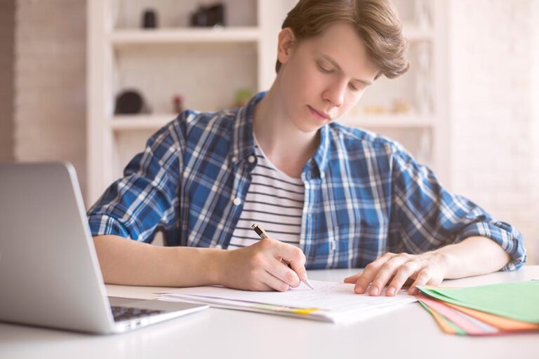 Ejercicios en inglés nivel B2: actividades prácticas